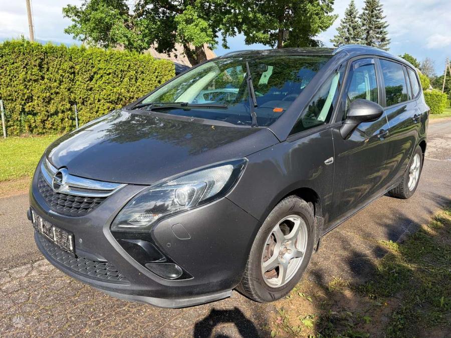 Pelēks Opel Zafira Tourer 2012 Rokiškis, ar dzinēja tilpumu 1.96 L un nobraukumu 280 tūkst. km par 4500 €, foto 1 vietnē AUTOMOTO.COM.LV