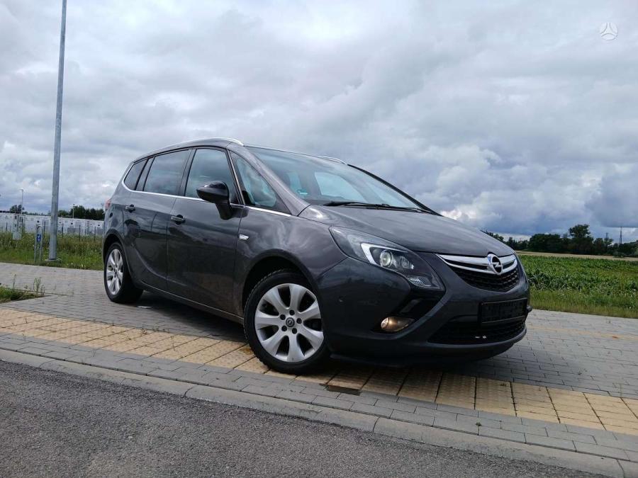 Серый Опель Zafira Tourer 2012 в Мариямполе, объемом двигателя 2.00 л и пробегом 204 тыс. км за 5650 €, фото 1 на AUTOMOTO.COM.LV
