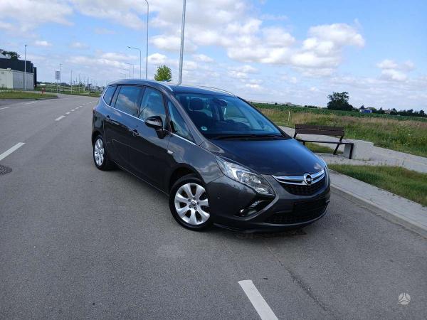 Серый Опель Zafira Tourer 2012 в Мариямполе, объемом двигателя 2.00 л и пробегом 204 тыс. км за 5750 €, фото 1 на AUTOMOTO.COM.LV