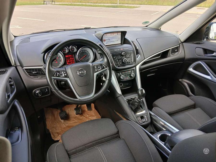 Серый Опель Zafira Tourer 2012 в Мариямполе, объемом двигателя 2.00 л и пробегом 204 тыс. км за 5750 €, фото 25 на AUTOMOTO.COM.LV
