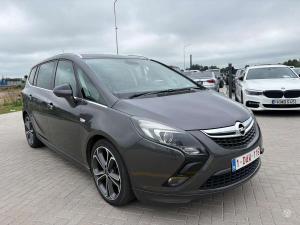 Серый Опель Zafira Tourer 2012 в Таураге, объемом двигателя 1.36 л и пробегом 144 тыс. км за 5700 €, фото  на AUTOMOTO.COM.LV