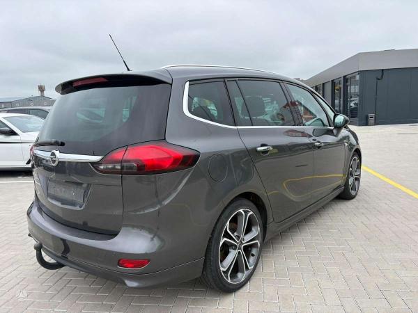 Серый Опель Zafira Tourer 2012 в Таураге, объемом двигателя 1.36 л и пробегом 144 тыс. км за 5700 €, фото 3 на AUTOMOTO.COM.LV