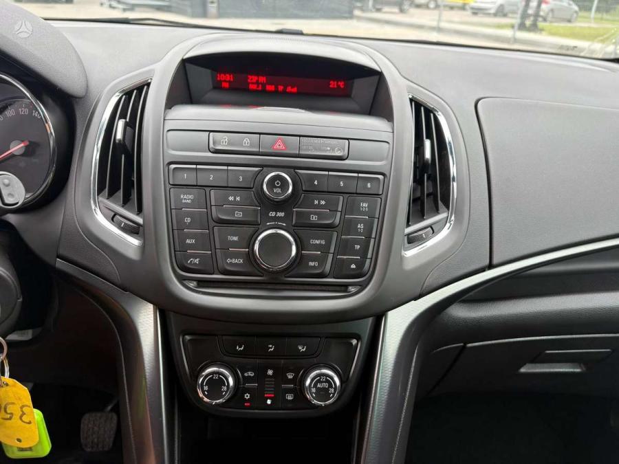 Серый Опель Zafira Tourer 2012 в Таураге, объемом двигателя 1.36 л и пробегом 144 тыс. км за 5700 €, фото 13 на AUTOMOTO.COM.LV