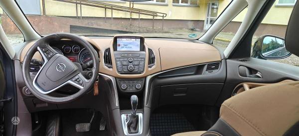 Pelēks Opel Zafira Tourer 2012 Kretinga, ar dzinēja tilpumu 1.96 L un nobraukumu 240 tūkst. km par 4700 €, foto 5 vietnē AUTOMOTO.COM.LV