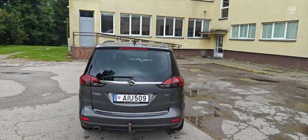 Pelēks Opel Zafira Tourer 2012 Kretinga, ar dzinēja tilpumu 1.96 L un nobraukumu 240 tūkst. km par 4700 €, foto 9 vietnē AUTOMOTO.COM.LV