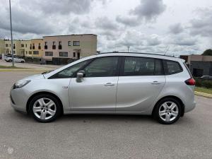 Grey Opel Zafira Tourer 2012 in Taurage, with an engine capacity of 1.36 L and mileage of 144 thousand km for 4700 €, photo 5 on AUTOMOTO.COM.LV