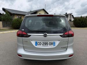 Grey Opel Zafira Tourer 2012 in Taurage, with an engine capacity of 1.36 L and mileage of 144 thousand km for 4700 €, photo 7 on AUTOMOTO.COM.LV