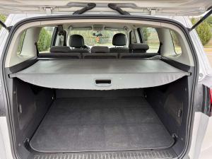Grey Opel Zafira Tourer 2012 in Taurage, with an engine capacity of 1.36 L and mileage of 144 thousand km for 4700 €, photo 8 on AUTOMOTO.COM.LV