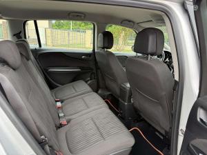 Grey Opel Zafira Tourer 2012 in Taurage, with an engine capacity of 1.36 L and mileage of 144 thousand km for 4700 €, photo 16 on AUTOMOTO.COM.LV