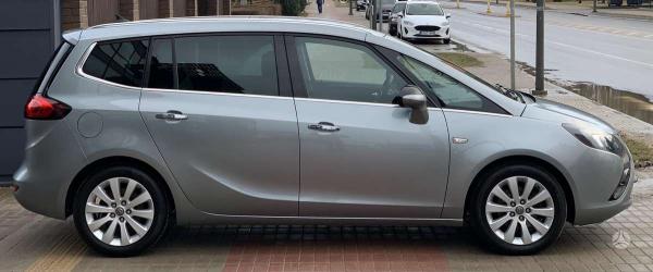 Pelēks Opel Zafira Tourer 2012 Marijampole, ar dzinēja tilpumu 1.96 L un nobraukumu 258 tūkst. km par 5250 €, foto 5 vietnē AUTOMOTO.COM.LV
