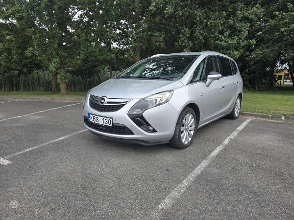Pelēks Opel Zafira Tourer 2012 Klaipėda, ar dzinēja tilpumu 1.96 L un nobraukumu 326 tūkst. km par 3800 €, foto 3 vietnē AUTOMOTO.COM.LV
