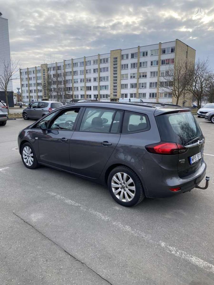 Серый Опель Zafira Tourer 2012 в Вильнюс, объемом двигателя 0.00 л и пробегом 276 тыс. км за 4200 €, фото 3 на AUTOMOTO.COM.LV