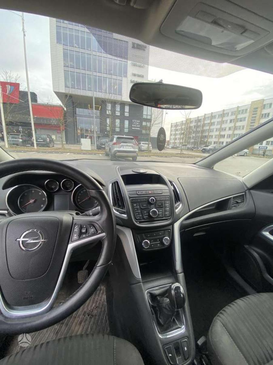 Серый Опель Zafira Tourer 2012 в Вильнюс, объемом двигателя 0.00 л и пробегом 276 тыс. км за 4200 €, фото 11 на AUTOMOTO.COM.LV