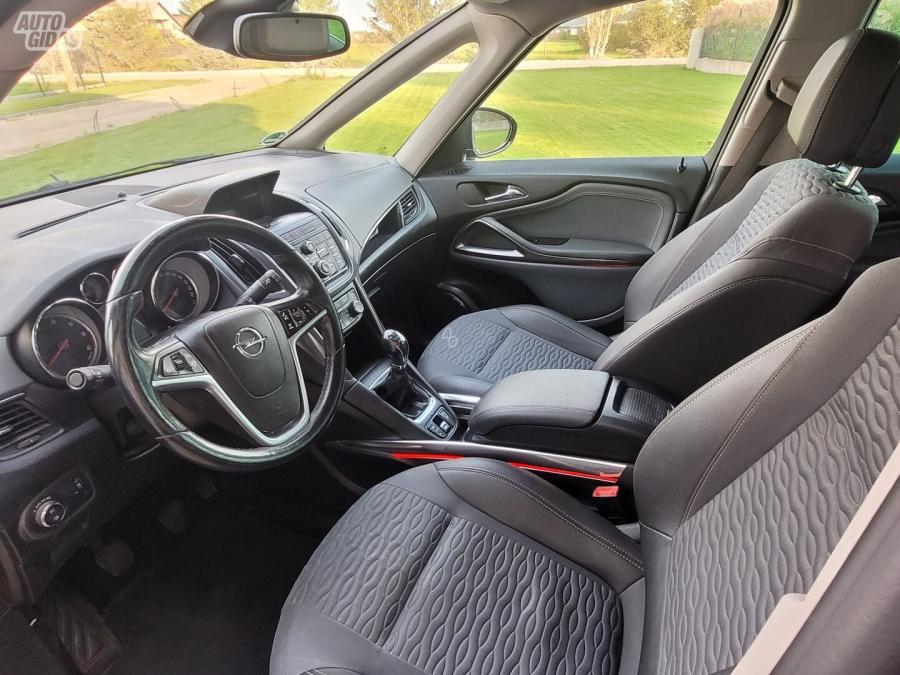 Серый Опель Zafira Tourer 2012 в Каунас, объемом двигателя 2.00 л и пробегом 309 тыс. км за 2700 €, фото 11 на AUTOMOTO.COM.LV