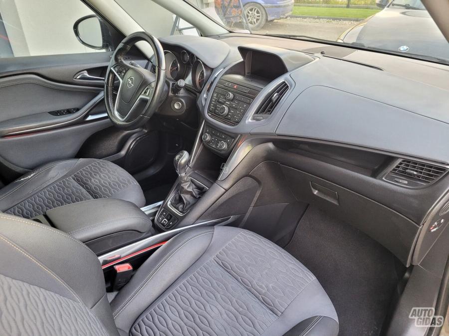 Серый Опель Zafira Tourer 2012 в Каунас, объемом двигателя 2.00 л и пробегом 309 тыс. км за 2700 €, фото 16 на AUTOMOTO.COM.LV