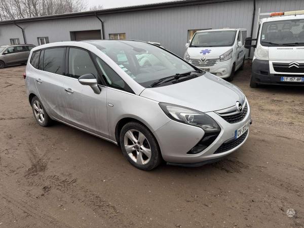 Pelēks Opel Zafira Tourer 2013 Tauragė, ar dzinēja tilpumu 1.96 L un nobraukumu 255 tūkst. km par 3500 €, foto 3 vietnē AUTOMOTO.COM.LV