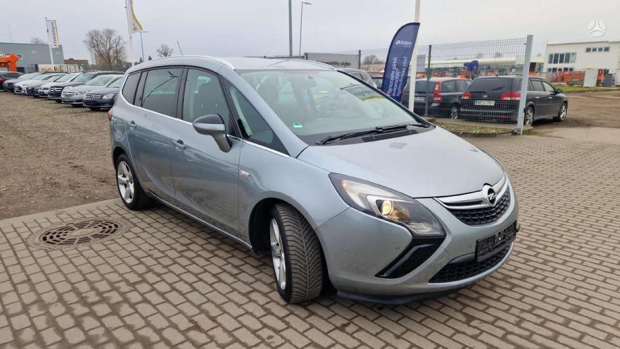 Серый Опель Zafira Tourer 2013 в Мариямполе, объемом двигателя 1.96 л и пробегом 254 тыс. км за 4990 €, фото 5 на AUTOMOTO.COM.LV