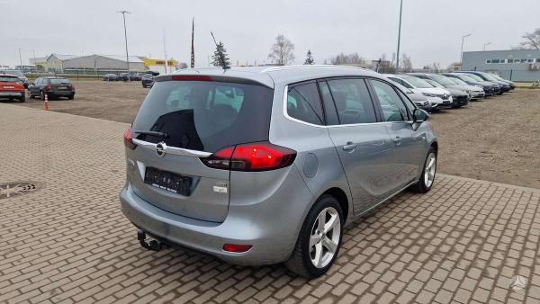 Pelēks Opel Zafira Tourer 2013 Marijampole, ar dzinēja tilpumu 1.96 L un nobraukumu 254 tūkst. km par 4990 €, foto 7 vietnē AUTOMOTO.COM.LV