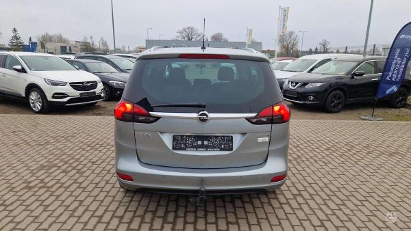 Pelēks Opel Zafira Tourer 2013 Marijampole, ar dzinēja tilpumu 1.96 L un nobraukumu 254 tūkst. km par 4990 €, foto 8 vietnē AUTOMOTO.COM.LV