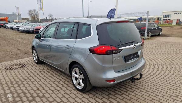 Pelēks Opel Zafira Tourer 2013 Marijampole, ar dzinēja tilpumu 1.96 L un nobraukumu 254 tūkst. km par 4990 €, foto 9 vietnē AUTOMOTO.COM.LV