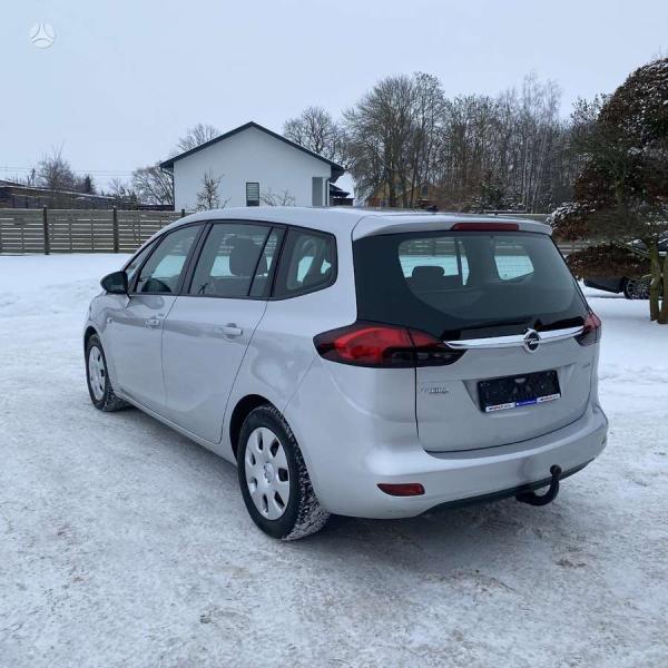 Серый Опель Zafira Tourer 2013 в Мариямполе, объемом двигателя 1.60 л и пробегом 139 тыс. км за 5200 €, фото 2 на AUTOMOTO.COM.LV
