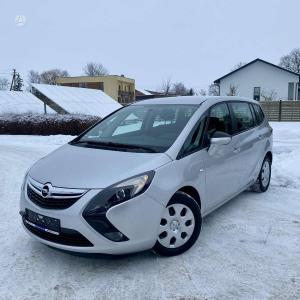 Grey Opel Zafira Tourer 2013 in Marijampole, with an engine capacity of 1.60 L and mileage of 139 thousand km for 5200 €, photo  on AUTOMOTO.COM.LV