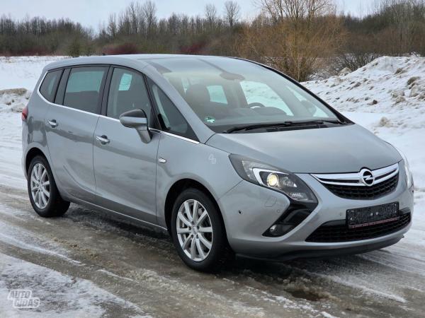 Серый Опель Zafira Tourer 2013 в Вильнюс, объемом двигателя 2.00 л и пробегом 200 тыс. км за 5950 €, фото 1 на AUTOMOTO.COM.LV