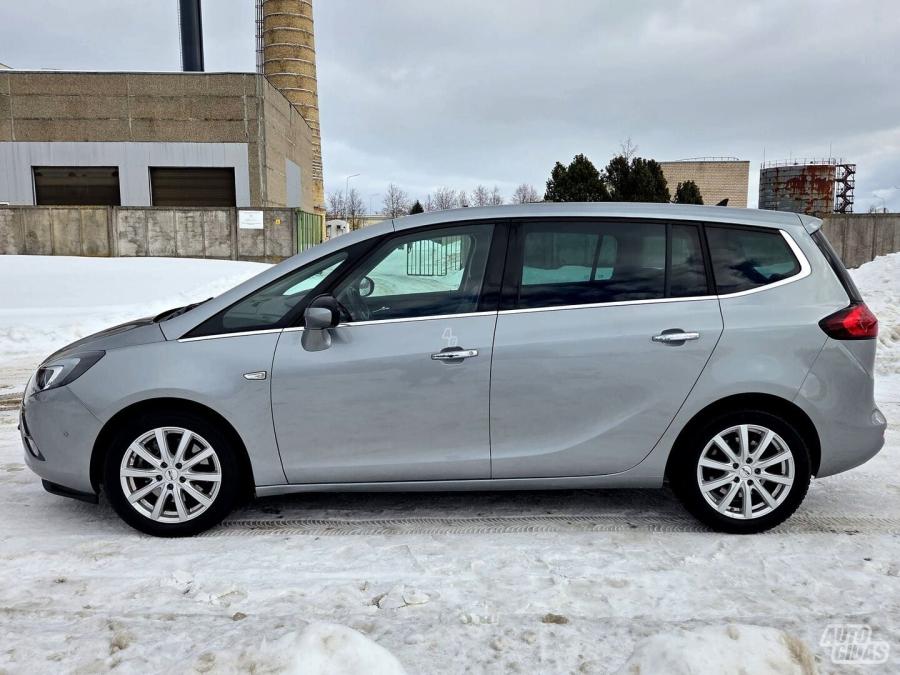 Pelēks Opel Zafira Tourer 2013 Viļņa, ar dzinēja tilpumu 2.00 L un nobraukumu 200 tūkst. km par 5950 €, foto 4 vietnē AUTOMOTO.COM.LV