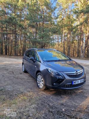 Pelēks Opel Zafira Tourer 2013 Viļņa, ar dzinēja tilpumu 1.60 L un nobraukumu 320 tūkst. km par 5500 €, foto 2 vietnē AUTOMOTO.COM.LV