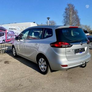 Серый Опель Zafira Tourer 2013 в Мариямполе, объемом двигателя 1.60 л и пробегом 139 тыс. км за 4950 €, фото 3 на AUTOMOTO.COM.LV
