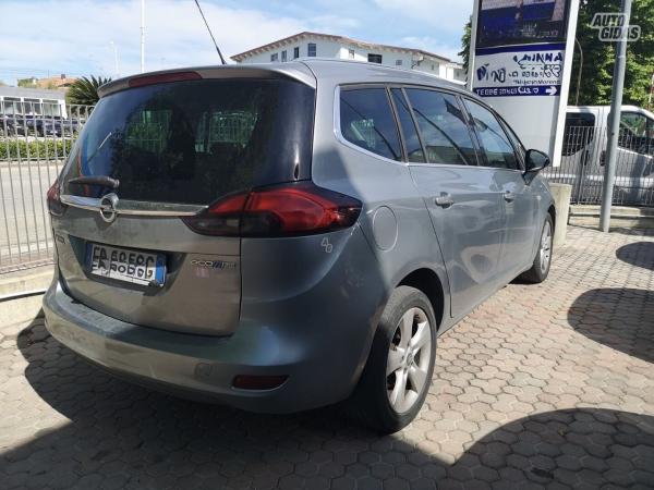 Pelēks Opel Zafira Tourer 2013 Utena, ar dzinēja tilpumu 1.60 L un nobraukumu 260 tūkst. km par 4200 €, foto 2 vietnē AUTOMOTO.COM.LV