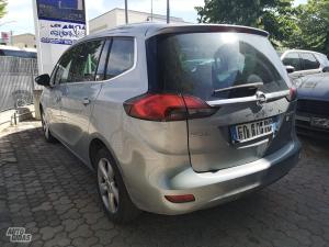 Grey Opel Zafira Tourer 2013 in Utena, with an engine capacity of 1.60 L and mileage of 260 thousand km for 4200 €, photo 5 on AUTOMOTO.COM.LV