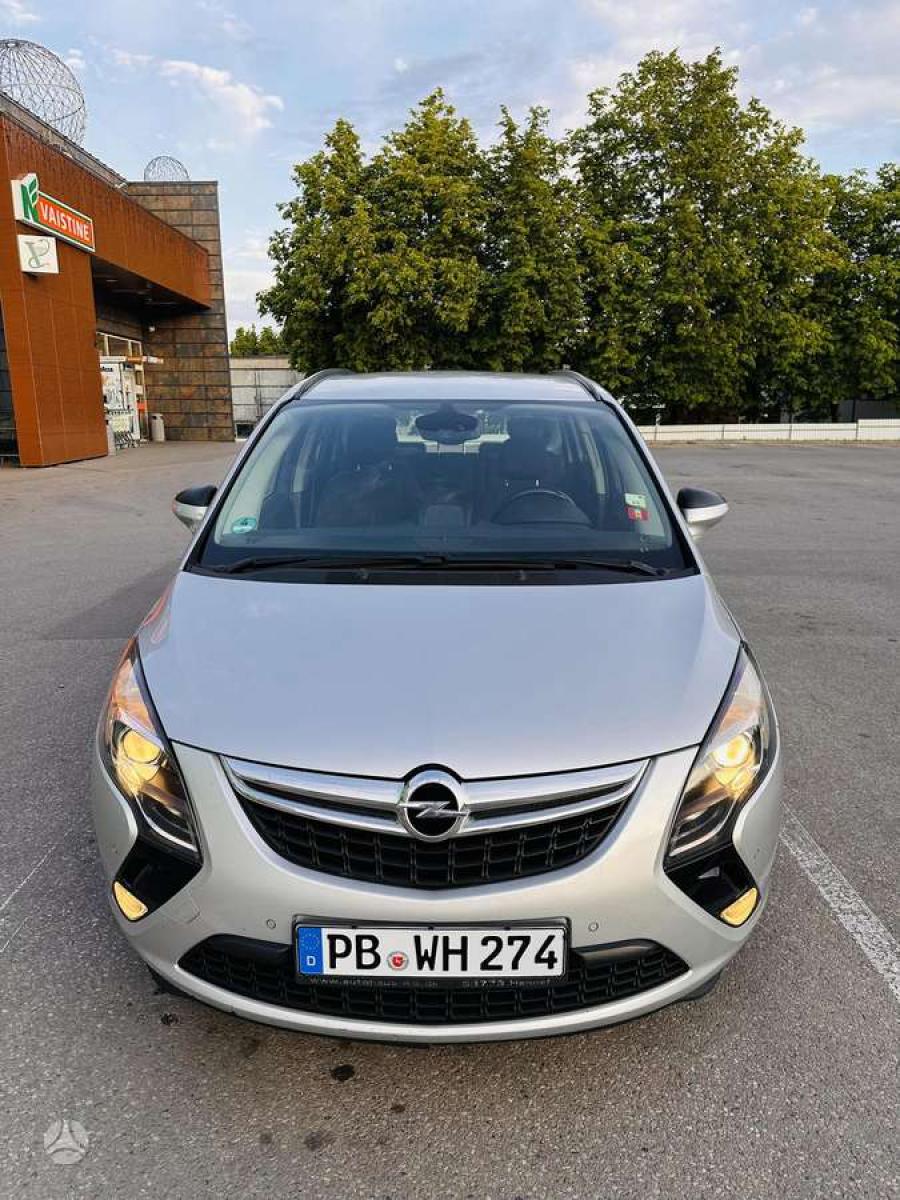 Pelēks Opel Zafira Tourer 2013 Viļņa, ar dzinēja tilpumu 1.96 L un nobraukumu 291 tūkst. km par 4600 €, foto 4 vietnē AUTOMOTO.COM.LV