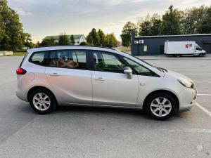 Pelēks Opel Zafira Tourer 2013 Viļņa, ar dzinēja tilpumu 1.96 L un nobraukumu 291 tūkst. km par 4600 €, foto 5 vietnē AUTOMOTO.COM.LV
