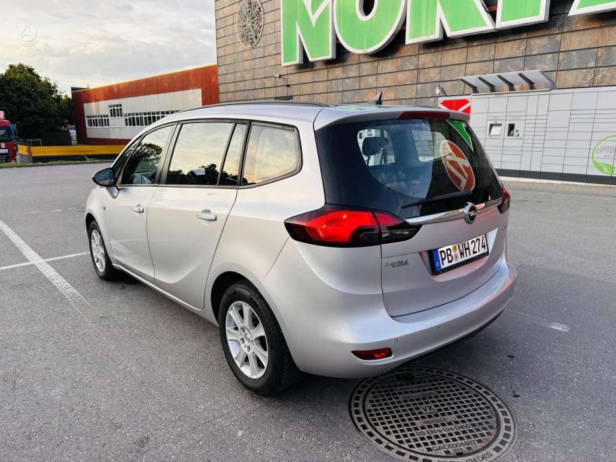 Pelēks Opel Zafira Tourer 2013 Viļņa, ar dzinēja tilpumu 1.96 L un nobraukumu 291 tūkst. km par 4600 €, foto 7 vietnē AUTOMOTO.COM.LV
