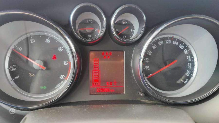 Grey Opel Zafira Tourer 2013 in Siauliai, with an engine capacity of 1.96 L and mileage of 329 thousand km for 5000 €, photo 1 on AUTOMOTO.COM.LV