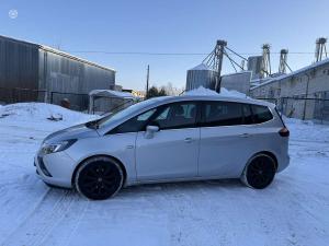 Pelēks Opel Zafira Tourer 2014 Panevēža, ar dzinēja tilpumu 1.60 L un nobraukumu 194 tūkst. km par 7100 €, foto 4 vietnē AUTOMOTO.COM.LV