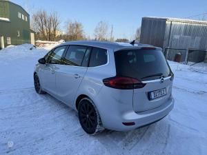 Pelēks Opel Zafira Tourer 2014 Panevēža, ar dzinēja tilpumu 1.60 L un nobraukumu 194 tūkst. km par 7100 €, foto 6 vietnē AUTOMOTO.COM.LV