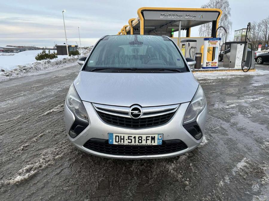Серый Опель Zafira Tourer 2014 в Таураге, объемом двигателя 1.96 л и пробегом 210 тыс. км за 4800 €, фото 8 на AUTOMOTO.COM.LV