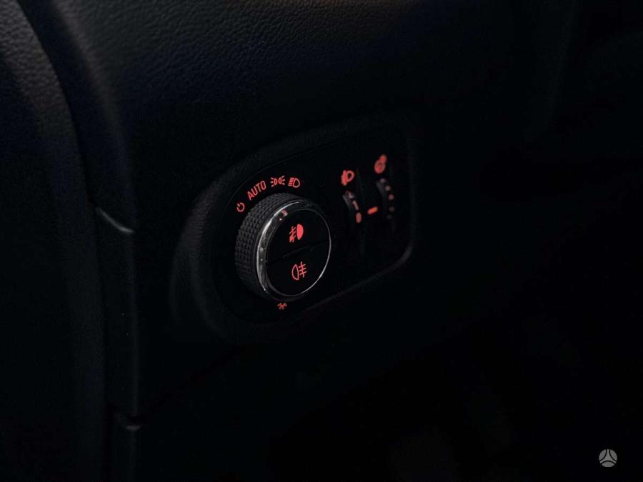 Серый Опель Zafira Tourer 2014 в Вильнюс, объемом двигателя 1.60 л и пробегом 306 тыс. км за 3800 €, фото 15 на AUTOMOTO.COM.LV