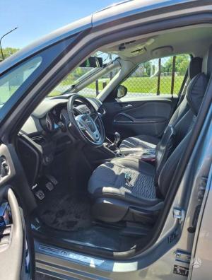 Pelēks Opel Zafira Tourer 2014 Klaipėda, ar dzinēja tilpumu 1.60 L un nobraukumu 231 tūkst. km par 6500 €, foto 12 vietnē AUTOMOTO.COM.LV