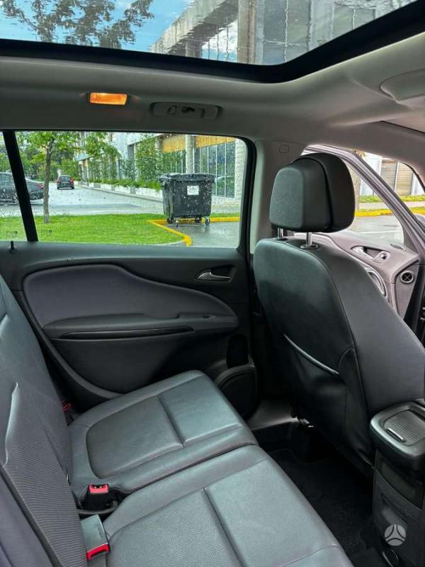 Серый Опель Zafira Tourer 2014 в Шяуляй, объемом двигателя 1.96 л и пробегом 310 тыс. км за 5950 €, фото 7 на AUTOMOTO.COM.LV