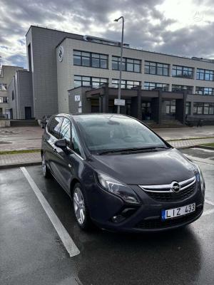 Grey Opel Zafira Tourer 2014 in Siauliai, with an engine capacity of 1.96 L and mileage of 310 thousand km for 5950 €, photo 16 on AUTOMOTO.COM.LV