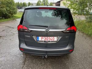 Grey Opel Zafira Tourer 2014 in Ukmerge, with an engine capacity of 1.60 L and mileage of 290 thousand km for 4500 €, photo 9 on AUTOMOTO.COM.LV