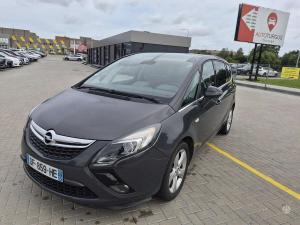 Pelēks Opel Zafira Tourer 2014 Tauragė, ar dzinēja tilpumu 1.60 L un nobraukumu 199 tūkst. km par 3900 €, foto  vietnē AUTOMOTO.COM.LV