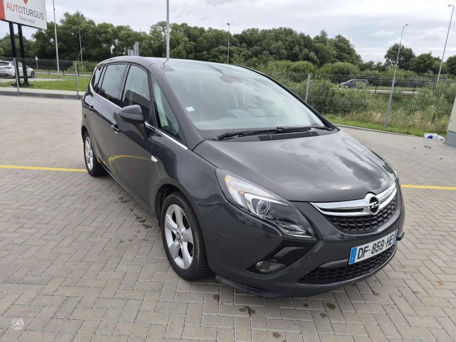 Pelēks Opel Zafira Tourer 2014 Tauragė, ar dzinēja tilpumu 1.60 L un nobraukumu 199 tūkst. km par 3900 €, foto 4 vietnē AUTOMOTO.COM.LV