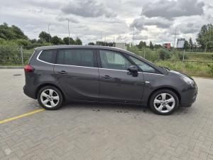 Pelēks Opel Zafira Tourer 2014 Tauragė, ar dzinēja tilpumu 1.60 L un nobraukumu 199 tūkst. km par 3900 €, foto 5 vietnē AUTOMOTO.COM.LV