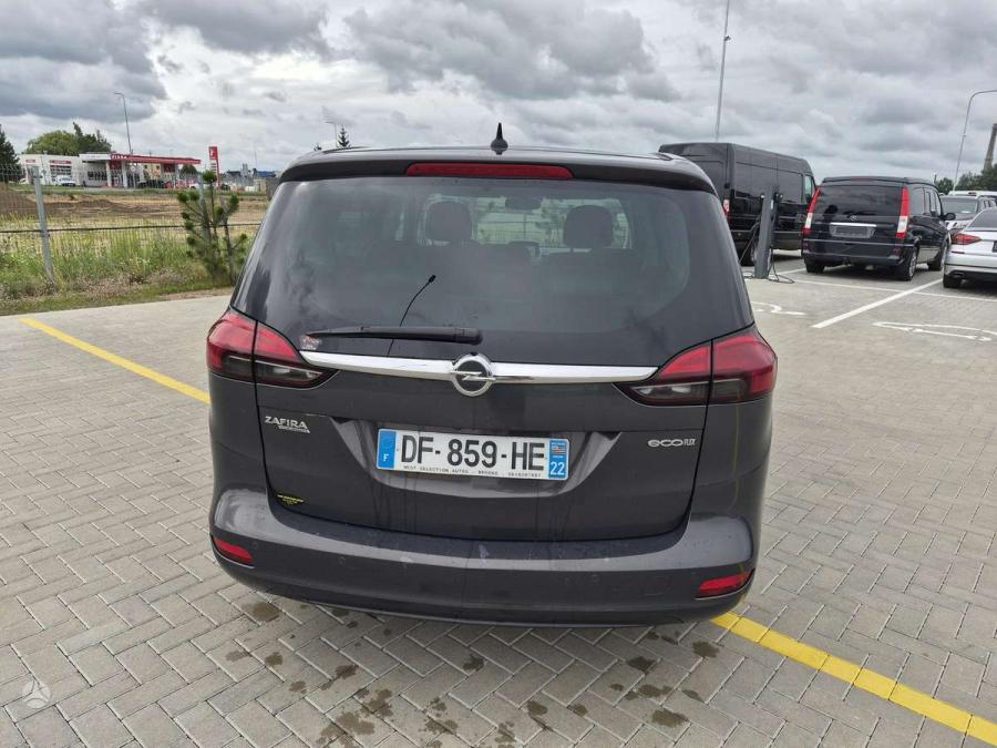 Pelēks Opel Zafira Tourer 2014 Tauragė, ar dzinēja tilpumu 1.60 L un nobraukumu 199 tūkst. km par 3900 €, foto 7 vietnē AUTOMOTO.COM.LV