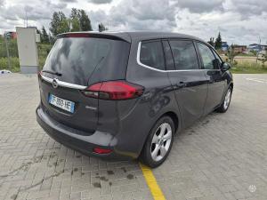 Pelēks Opel Zafira Tourer 2014 Tauragė, ar dzinēja tilpumu 1.60 L un nobraukumu 199 tūkst. km par 3900 €, foto 9 vietnē AUTOMOTO.COM.LV