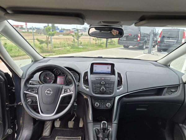 Pelēks Opel Zafira Tourer 2014 Tauragė, ar dzinēja tilpumu 1.60 L un nobraukumu 199 tūkst. km par 3900 €, foto 10 vietnē AUTOMOTO.COM.LV
